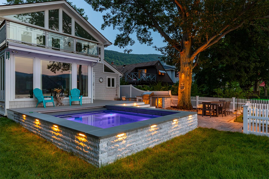 Maximize Outdoor Space - Innovative Swimming Pool Designs