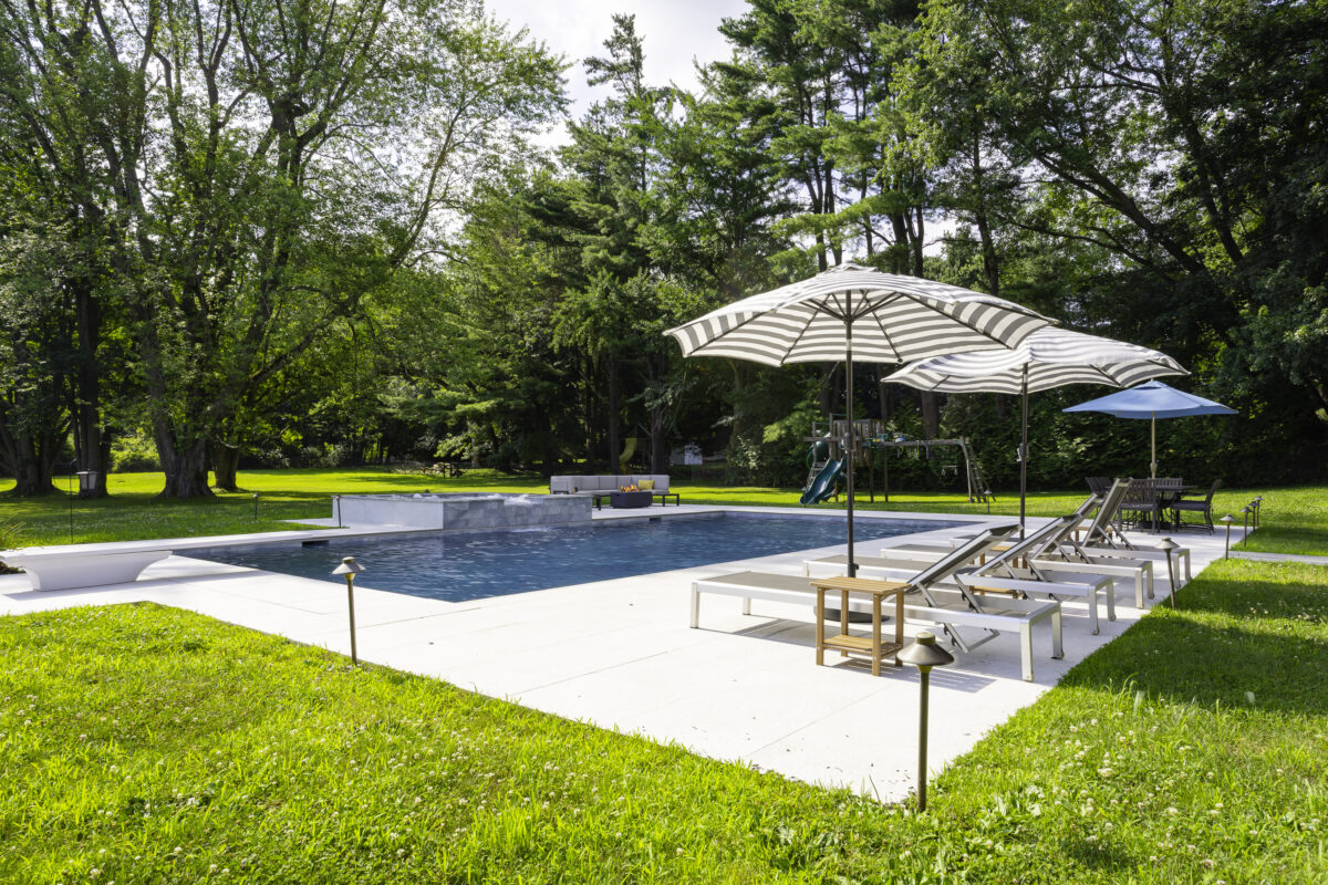Neave Outdoor Photos | Pools, Landscapes, Hardscapes NY & CT